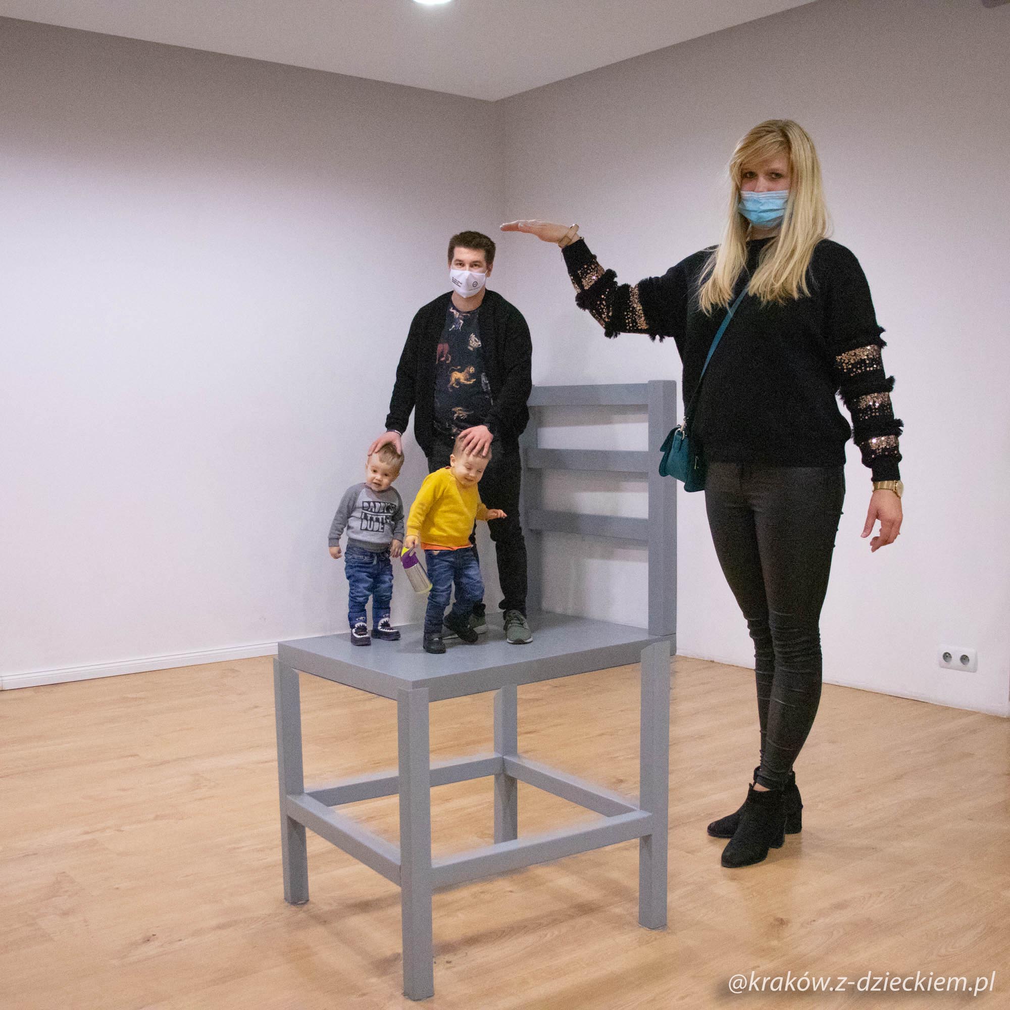 Muzeum Iluzji Krakil z dzieckiem - Kraków z dzieckiem.pl