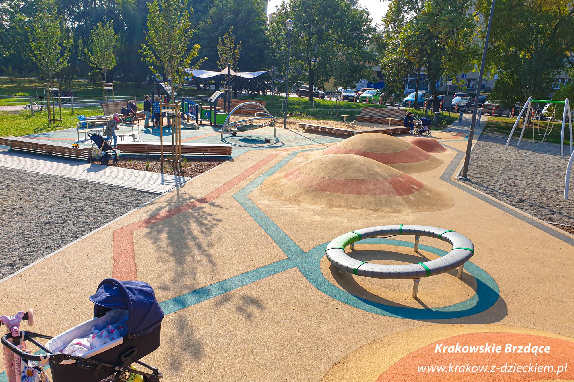 Plac zabaw w Parku Krowoderskim - nowy i nowoczesny - Krakowskie Brzdące