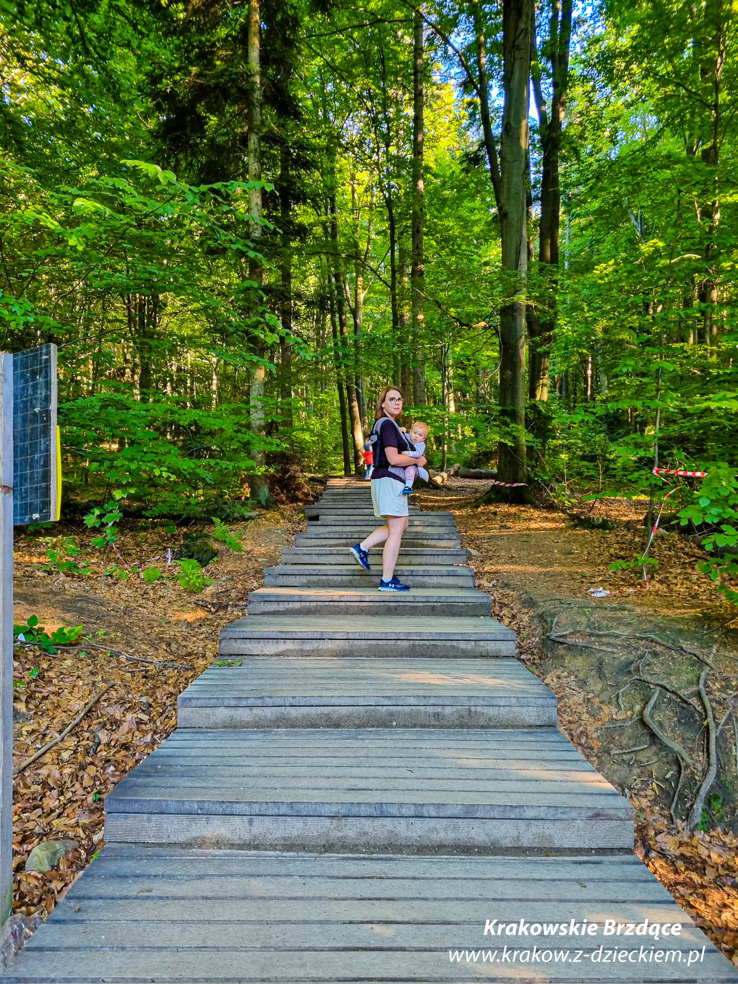 Łysica z dzieckiem - najwyższy szczyt Gór Świętokrzyskich