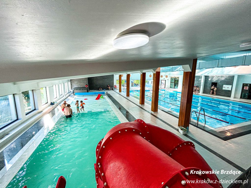 Basen w ośrodku JJ Sport Center - Krakowskie Brzdące